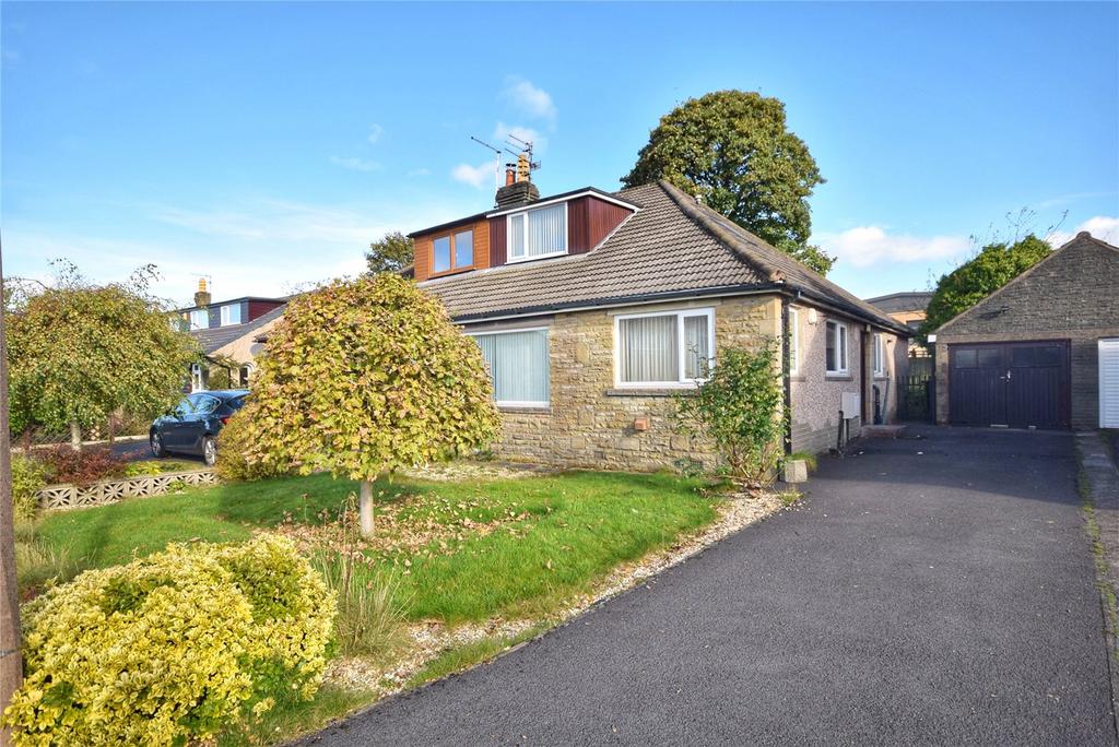 Chatburn Park Drive, Clitheroe... 3 bed semi-detached bungalow - £320,000
