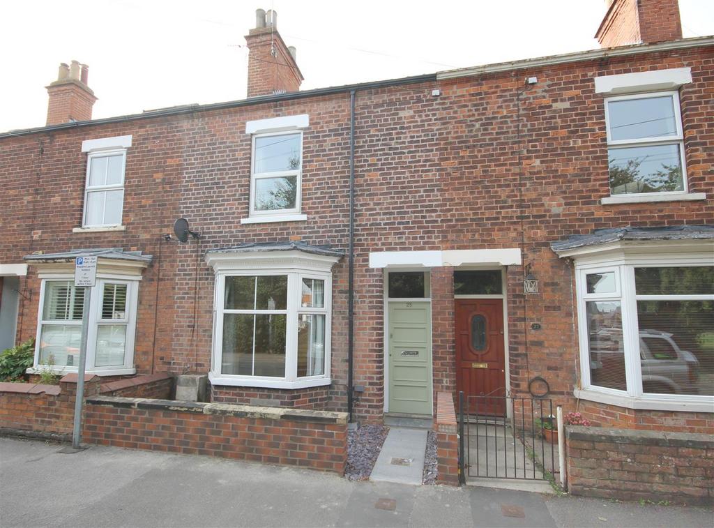 St Nicholas Road, Beverley 2 bed house - £750 pcm (£173 pw)