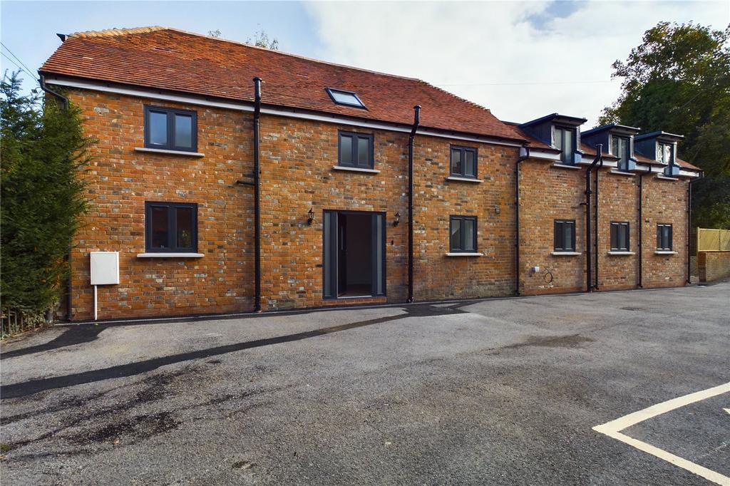 Pangbourne, Reading, RG8 4 bed detached house for sale - £1,200,000