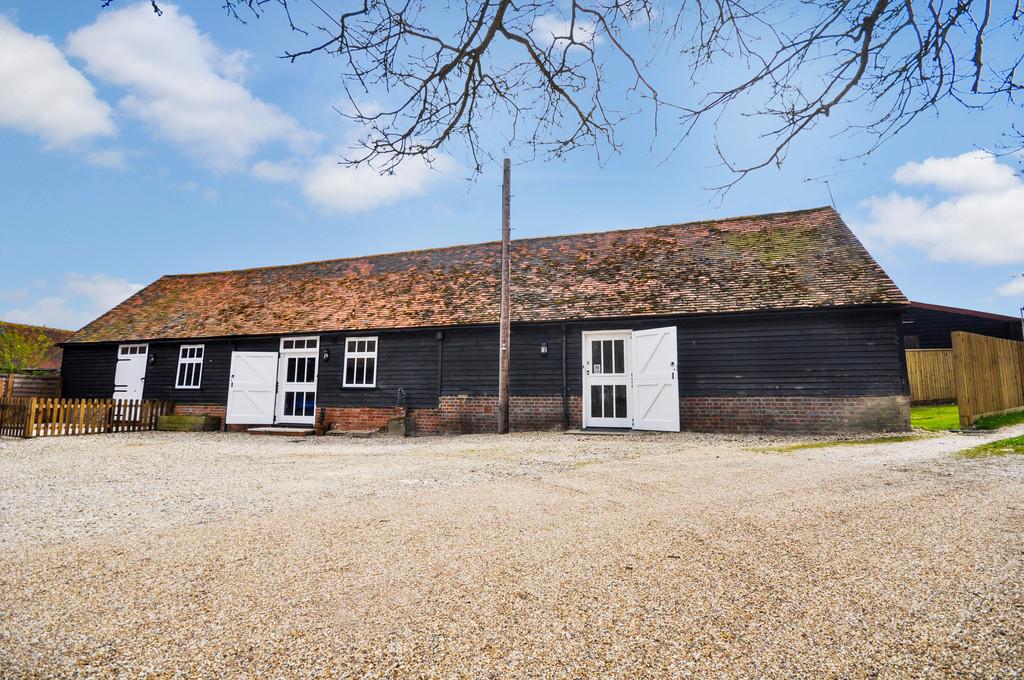 Brightwell Farm, Watlington OX49 2 bed barn conversion - £1,800 pcm (£ ...