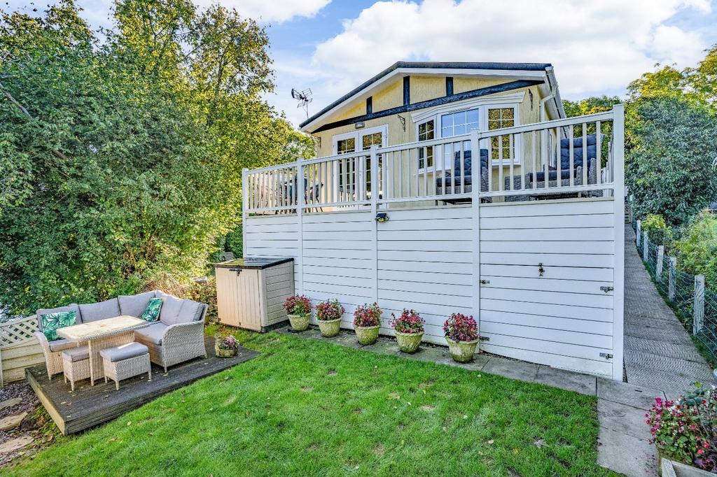Oversley Mill Park, Oversley Green... 2 bed detached house for sale - £ ...