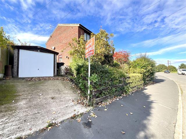 Wickfield Grove, Hackenthorpe... 3 bed semi-detached house - £160,000