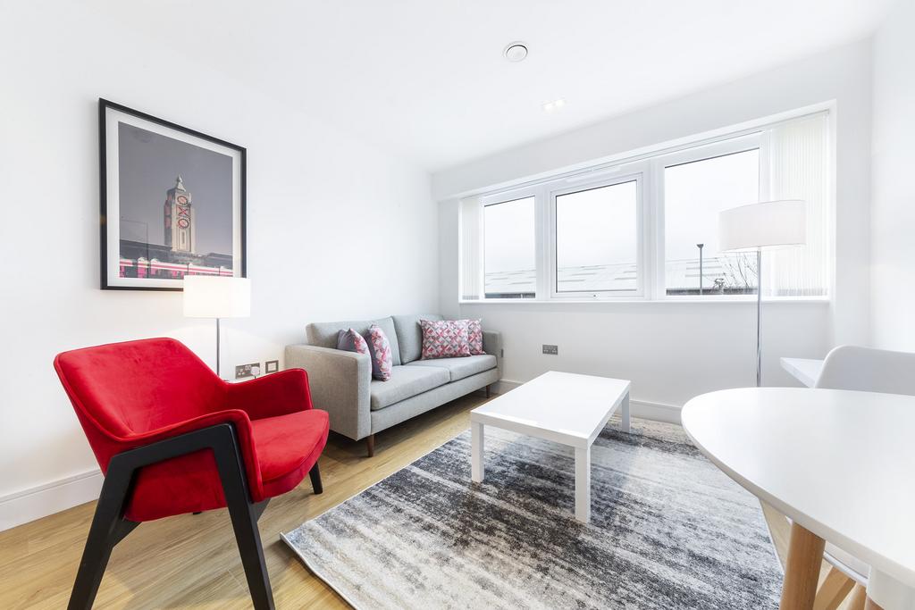Laporte Way, Bedfordshire LU4 1 bed apartment - £1,100 pcm (£254 pw)