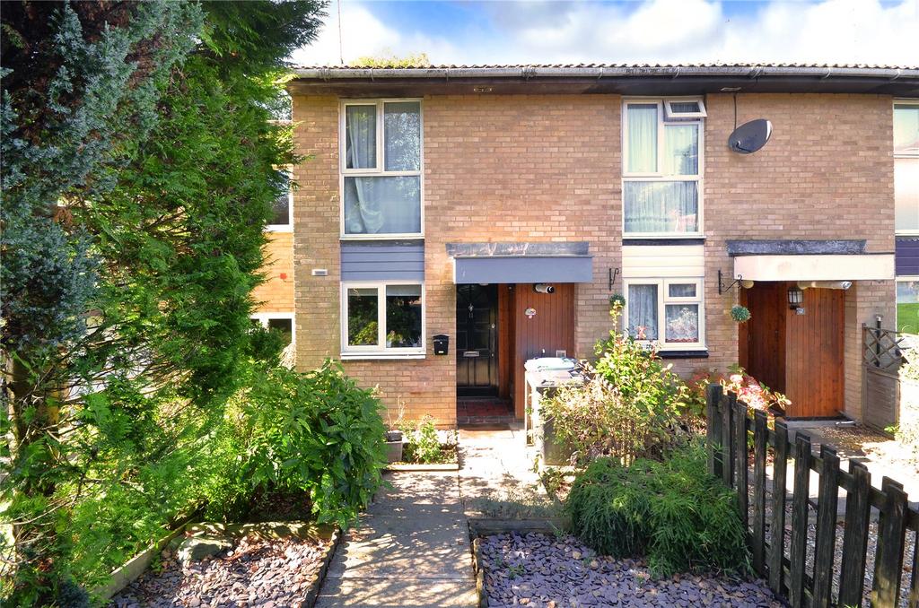 East Grinstead, West Sussex, RH19 2 bed terraced house for sale - £325,000