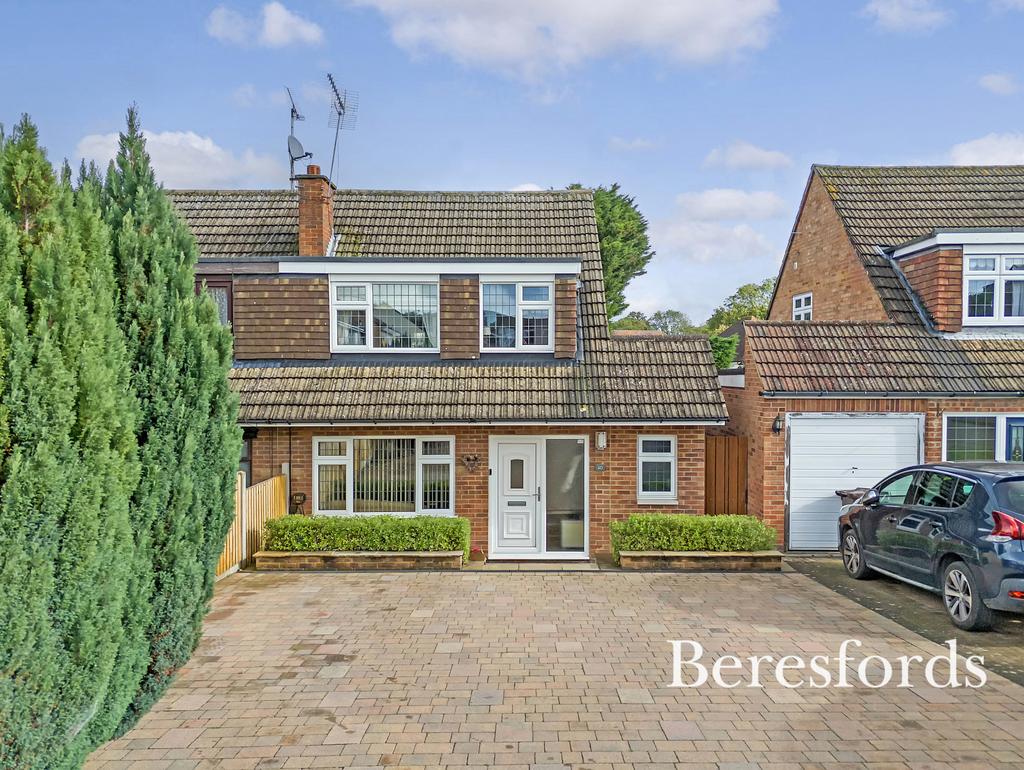 Barn Mead, Doddinghurst, CM15 3 bed semi-detached house for sale - £580,000