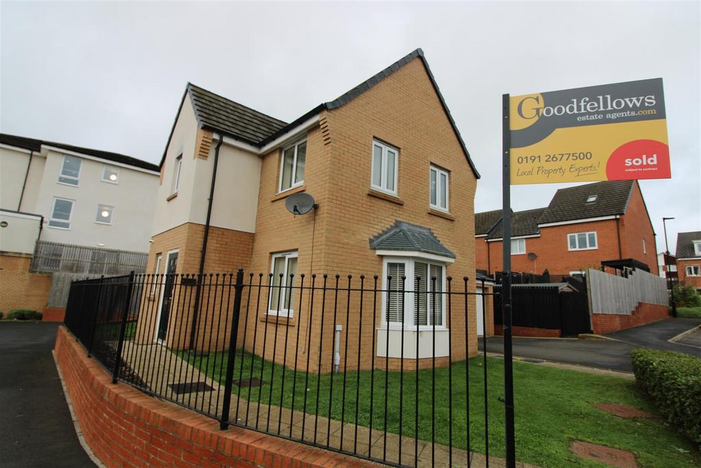 Vallum Place, Newcastle Upon Tyne NE15 3 bed detached house - £225,000