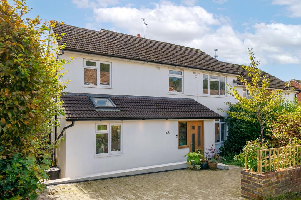 Blackthorn Road, Reigate, RH2 4 bed semi-detached house for sale - £650,000