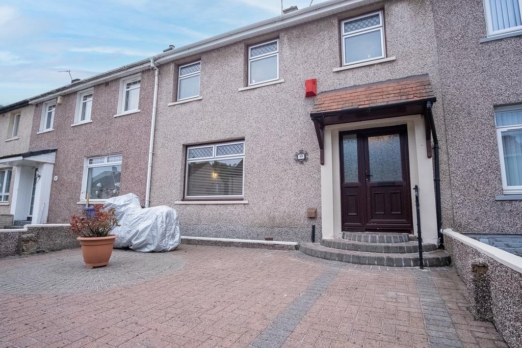 Haugh Street, Falkirk, FK2 3 bed terraced house - £110,000