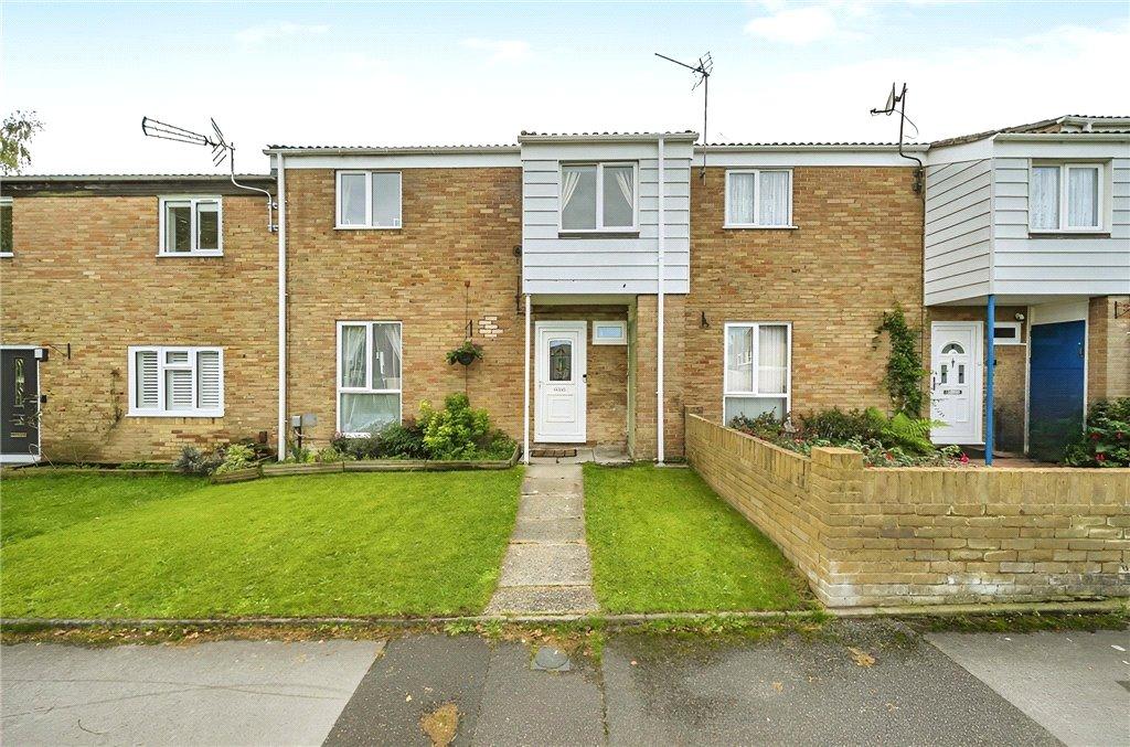 Liscombe, Bracknell, Berkshire 3 bed terraced house - £375,000