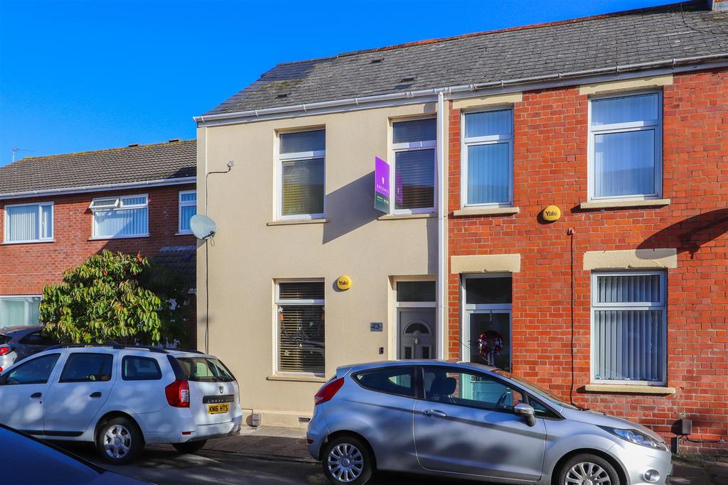 Dunraven Street, Barry 2 bed end of terrace house - £244,500