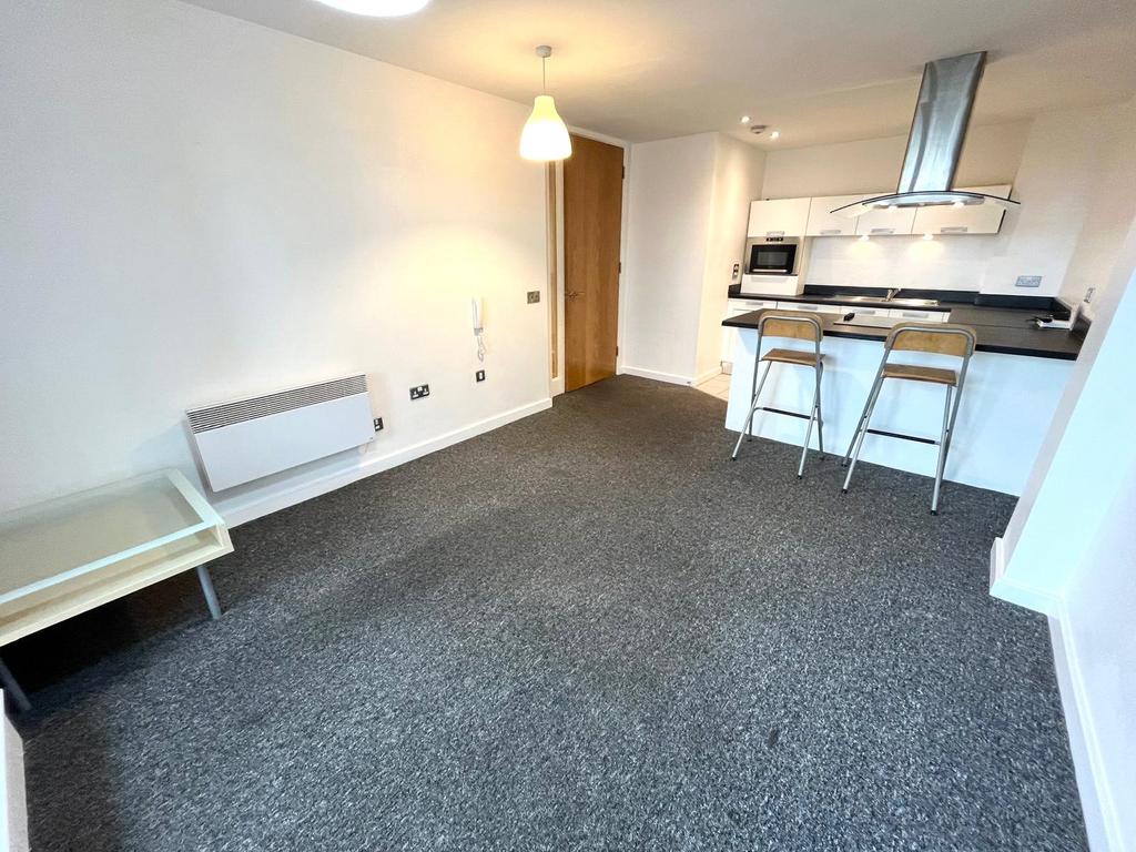 Lord Street, Manchester M4 2 bed apartment - £1,150 pcm (£265 pw)