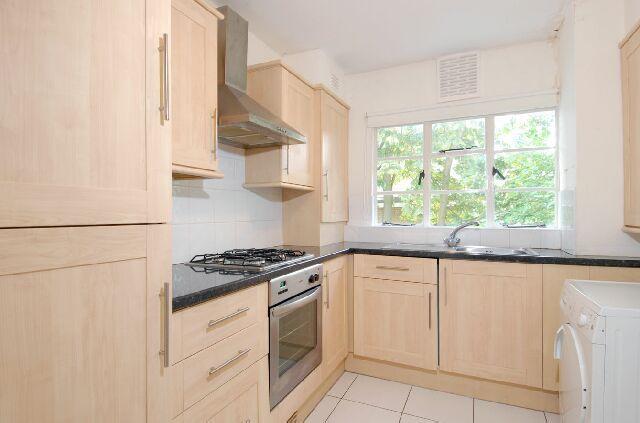 Whitehall Lodge, Pages Lane Muswell... 2 bed flat - £2,000 pcm (£462 pw)