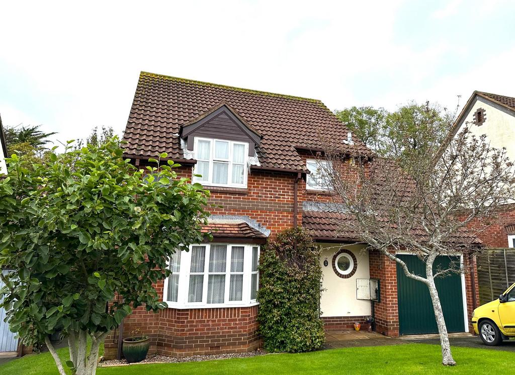 Byron Way, Exmouth EX8 1 bed detached house - £350,000