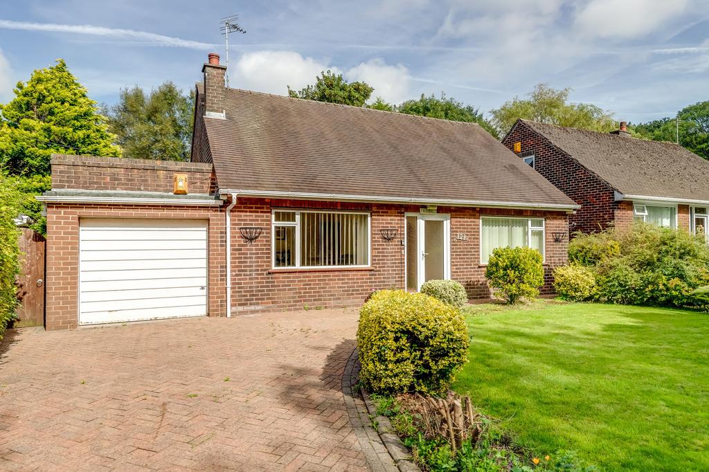 Spring Road, Wigan WN5 2 bed detached bungalow - £200,000