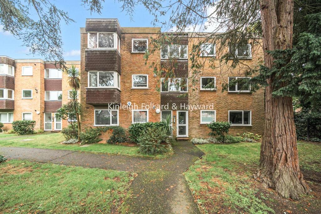 Kemnal Road, Chislehurst 2 bed flat - £350,000