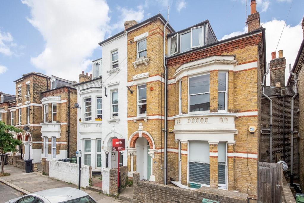 Arlingford Road, Brixton 2 bed apartment - £2,100 pcm (£485 pw)
