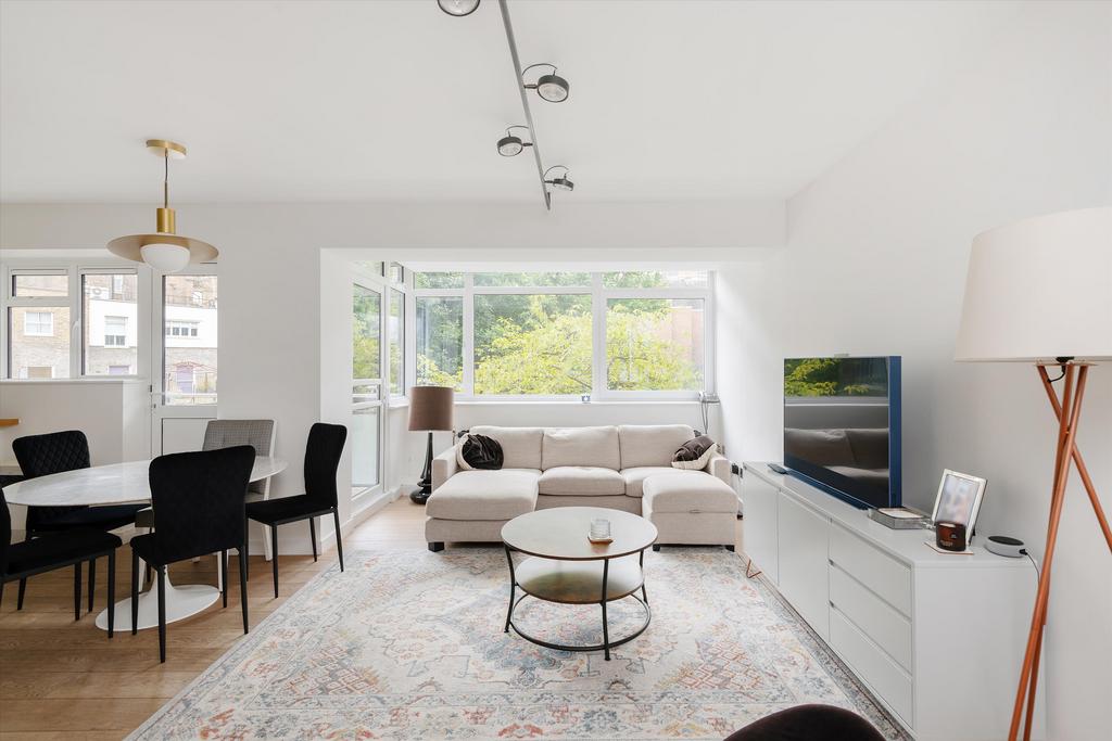 Gilray House, Bayswater, London, W2 3 bed flat - £3,792 pcm (£875 pw)