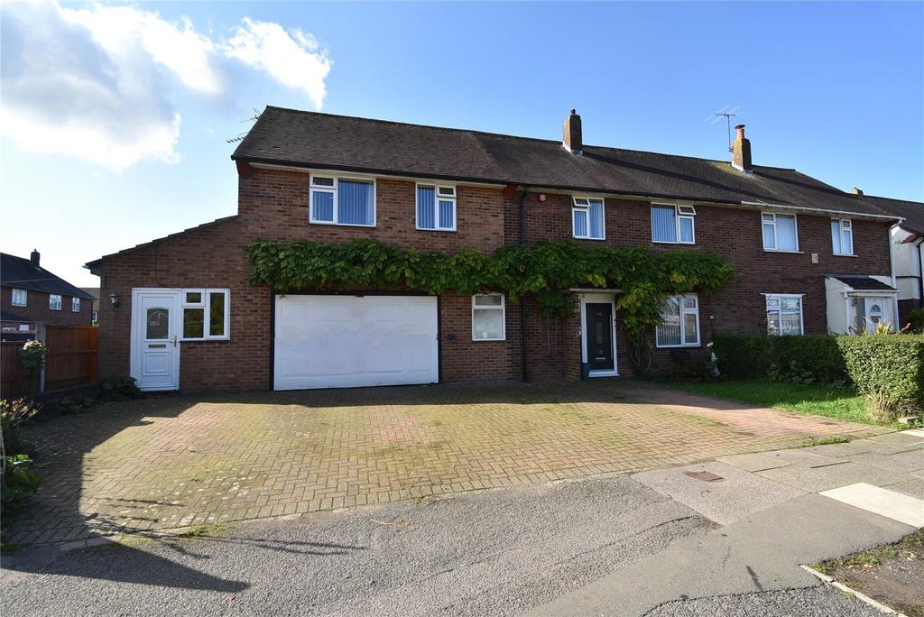 Whipperley Ring, Luton, Bedfordshire... 6 bed semi-detached house - £ ...