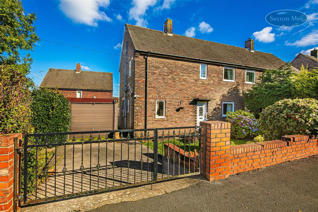 Broomfield Lane, Stocksbridge, Sheffield 3 bed semi-detached house - £ ...