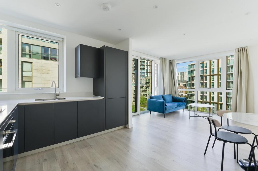 Hartington Court, Woodberry Down... 2 bed flat - £2,600 pcm (£600 pw)