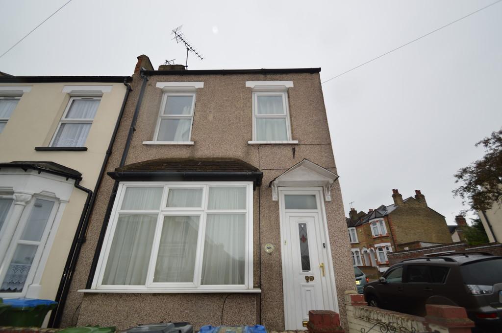 Timbercroft Lane, London 2 bed end of terrace house - £349,995