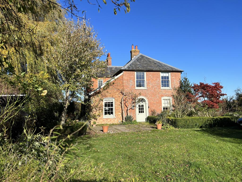 Bowdell Lane, Brenzett TN29 4 bed detached house - £2,350 pcm (£542 pw)