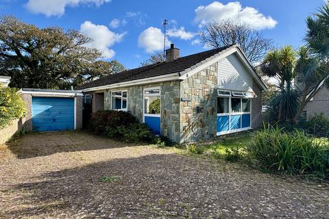 Harbour View Estate, Holyhead, LL65 3 bed bungalow for sale - £249,950