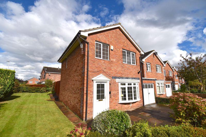 Croesonen Parc, Abergavenny NP7 3 bed detached house - £300,000