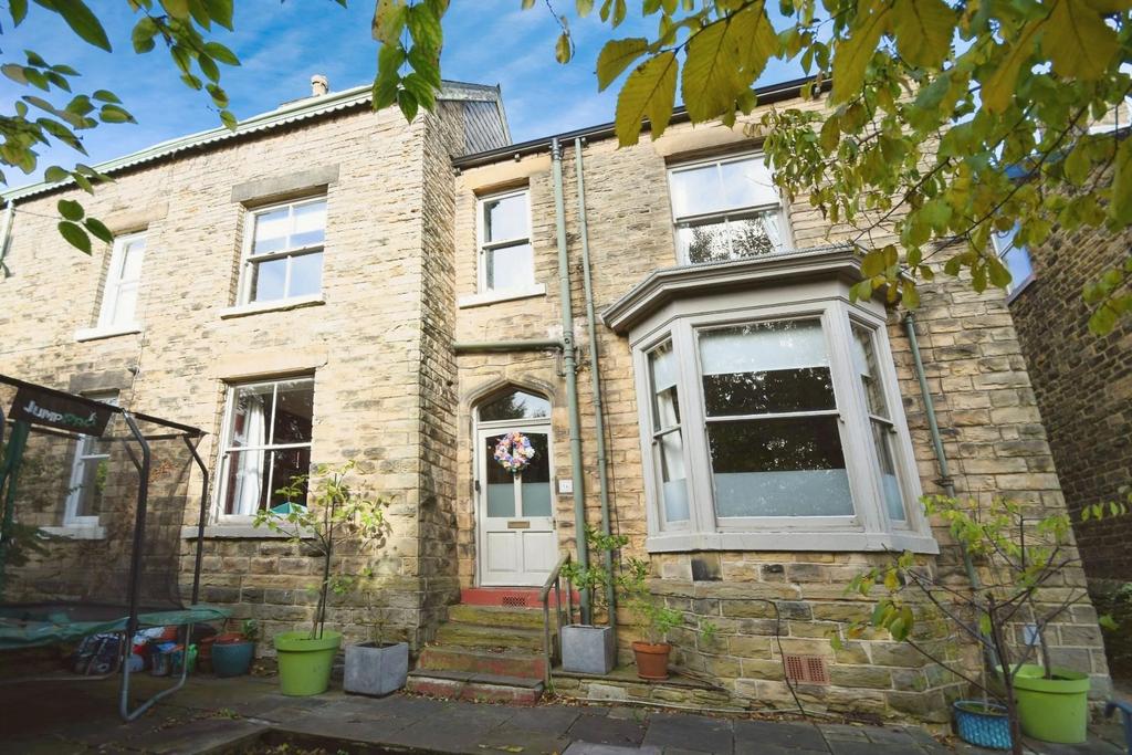 Machon Bank Road, Sheffield 4 bed house - £480,000
