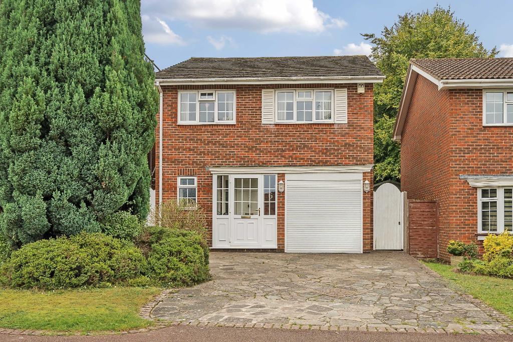 Hill Barn, Sanderstead, Surrey, CR2 0RU 4 bed detached house for sale ...