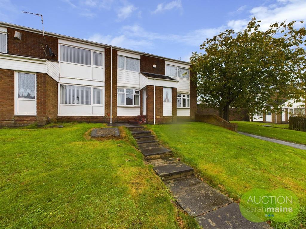 Woodburn, Leam Lane, Gateshead, NE10 2 bed end of terrace house - £65,000