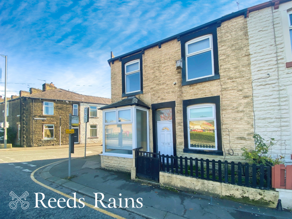 Briercliffe Road, Lancashire BB10 2 bed end of terrace house - £595 pcm ...