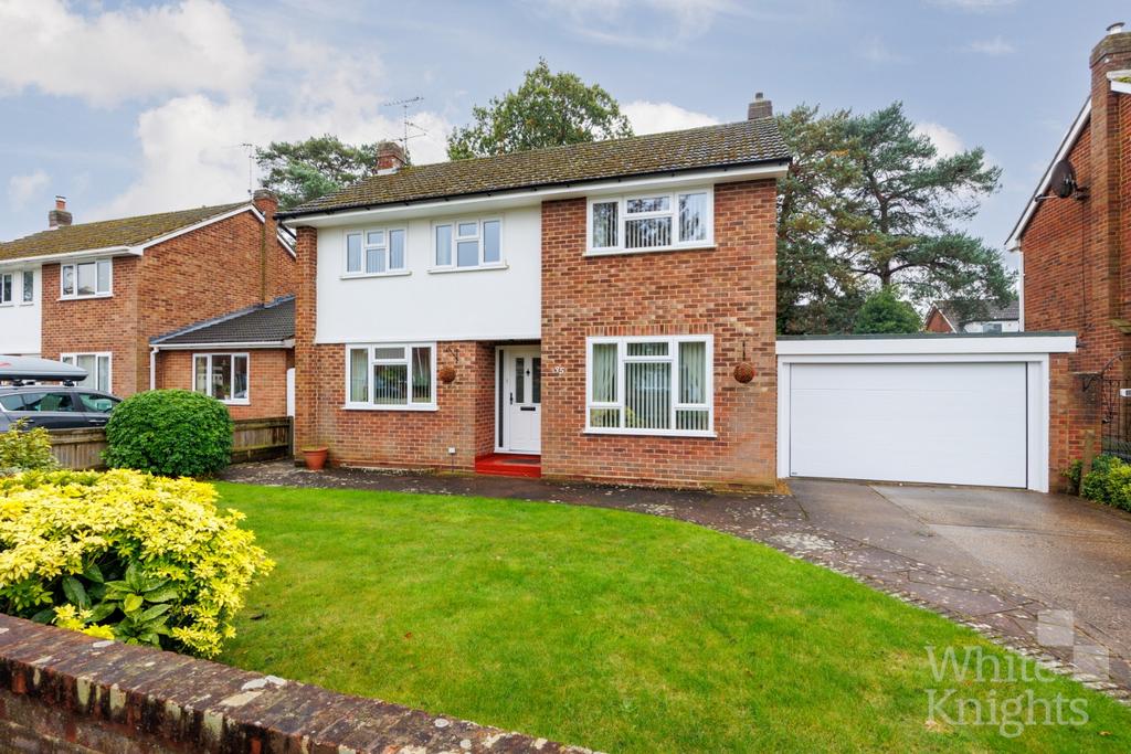 Campbell Road, Reading RG5 4 bed detached house - £675,000