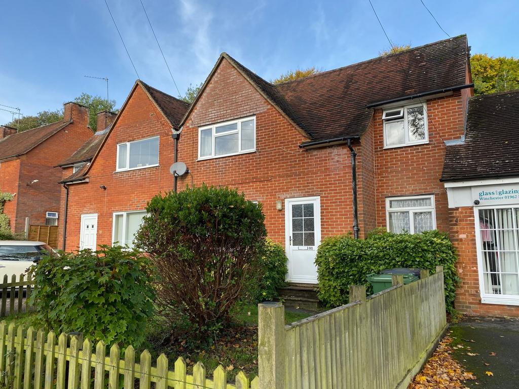 Cromwell Road, Winchester, SO22 4 bed semi-detached house - £1,800 pcm ...