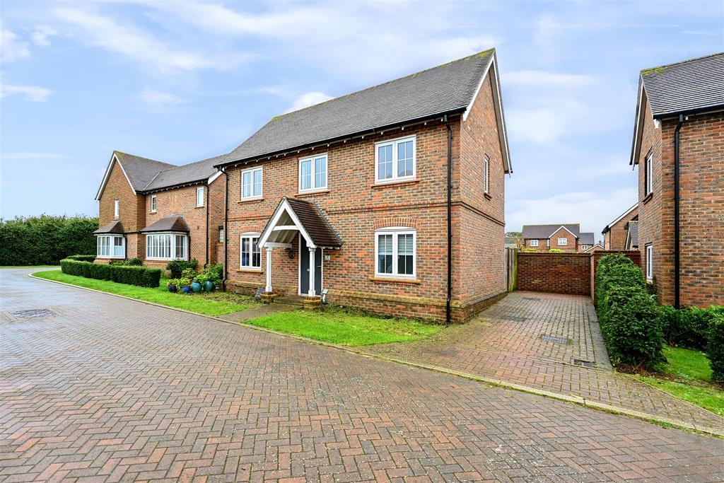 Fillery Way, Henfield 3 bed detached house - £485,000