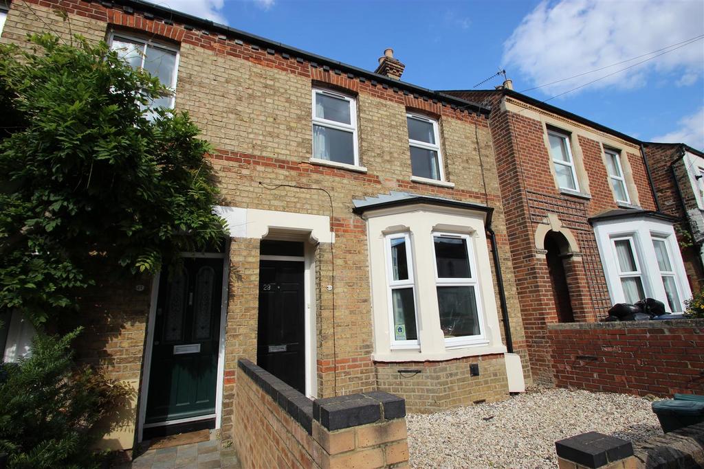 29 Hurst StreetCowleyOxfordOxfordshire 4 bed house - £2,835 pcm (£654 pw)