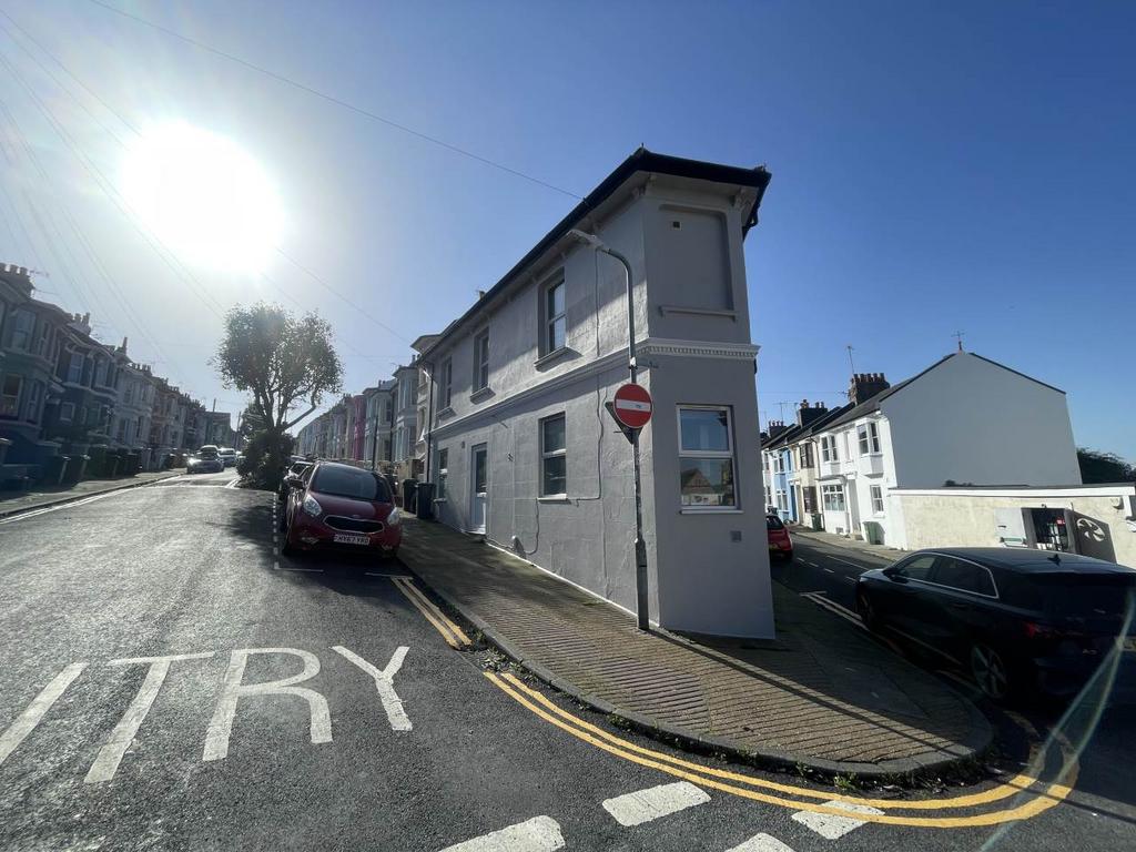 Bentham Road, Brighton, East Sussex 1 bed flat - £950 pcm (£219 pw)