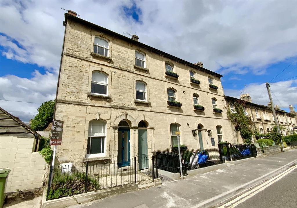 Queen street, Cirencester 4 bed end of terrace house for sale - £480,000