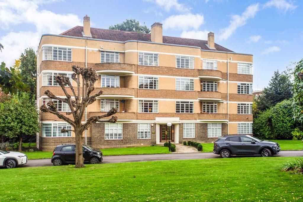 Heath Rise, Kersfield Road, Putney... 3 bed apartment - £950,000