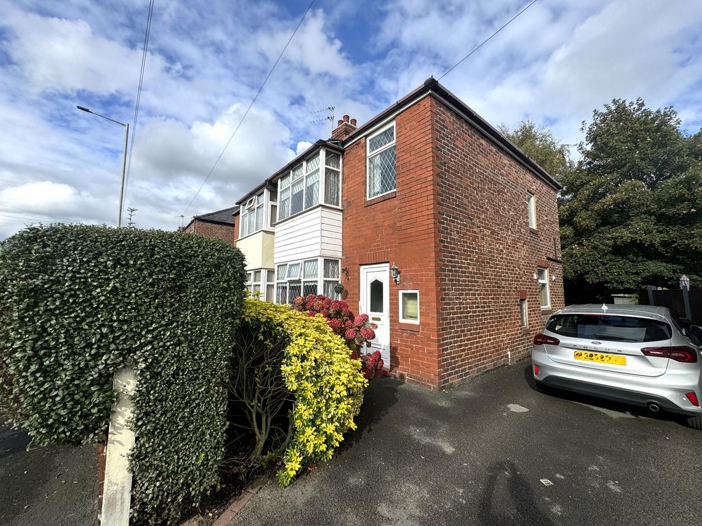 Greg Street, South Reddish 3 bed semi-detached house - £220,000