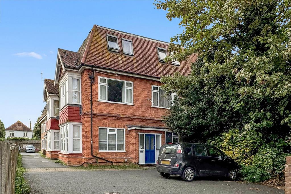 Broadwater Road, Worthing, BN14 8AD Studio for sale - £142,000