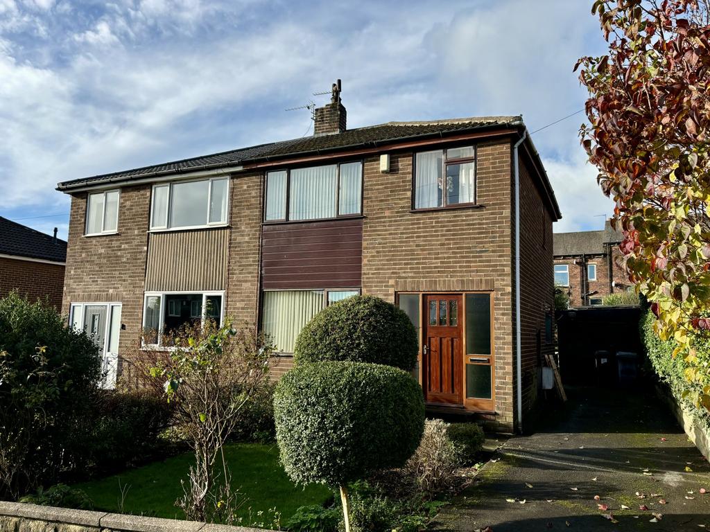 Westcliffe Rise, Cleckheaton, West... 3 bed semi-detached house - £175,000