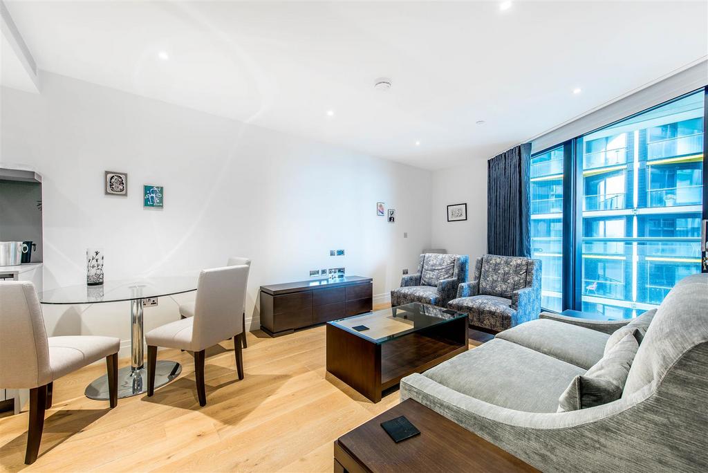 4 Riverlight Quay, Nine Elms, London... 1 bed flat - £2,817 pcm (£650 pw)