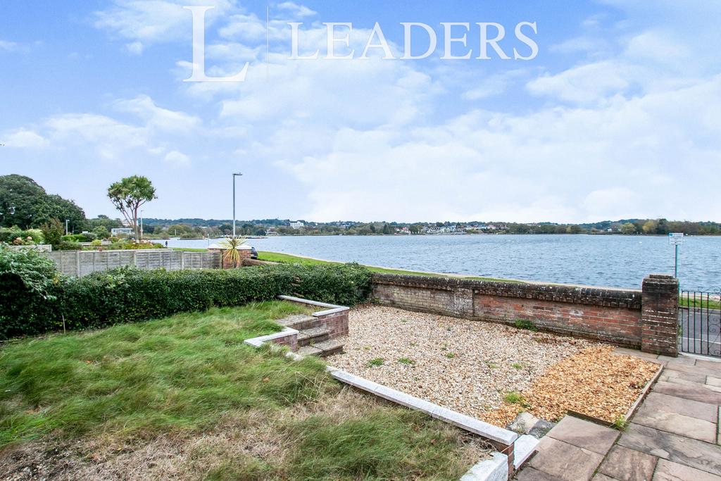 Park Lake Road, Poole 2 bed flat - £1,375 pcm (£317 pw)