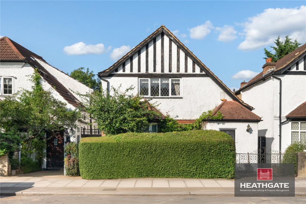 Brookside Road, Golders Green, NW11 3 bed detached house - £799,000