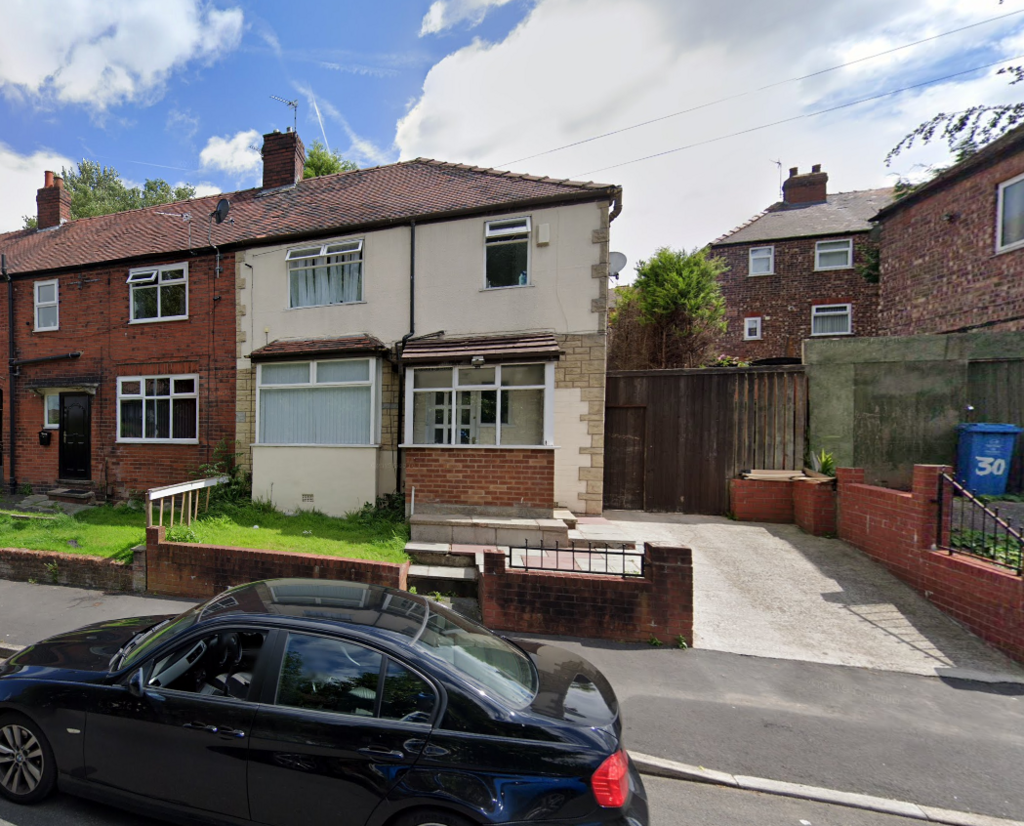 Sidney Road, Manchester, M9 3 bed terraced house - £1,300 pcm (£300 pw)