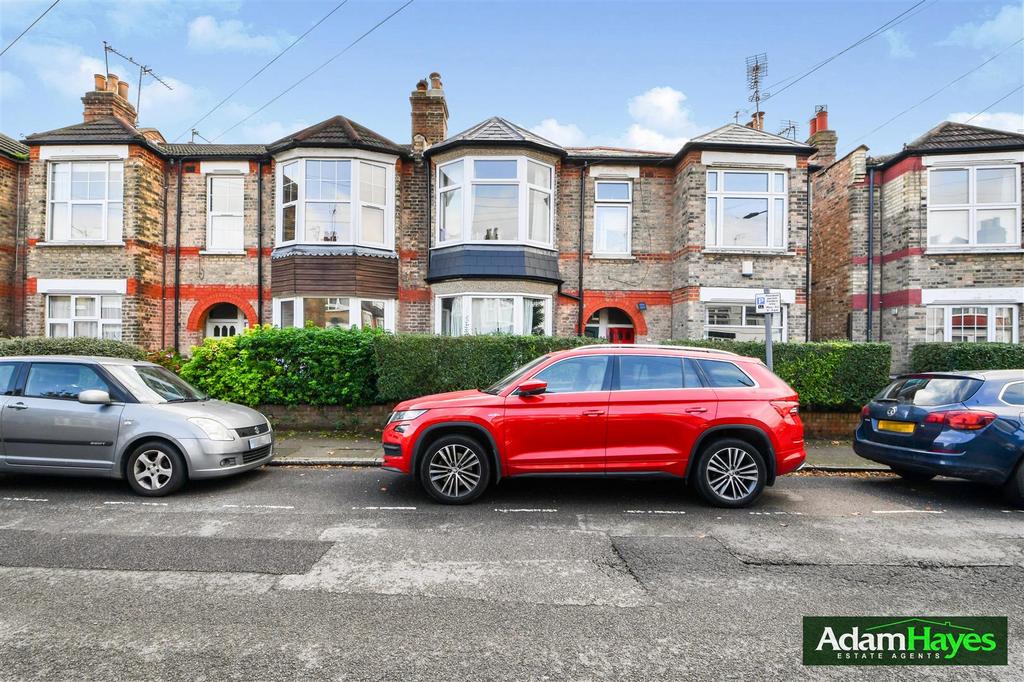 Leslie Road, London N2 2 bed apartment for sale - £560,000