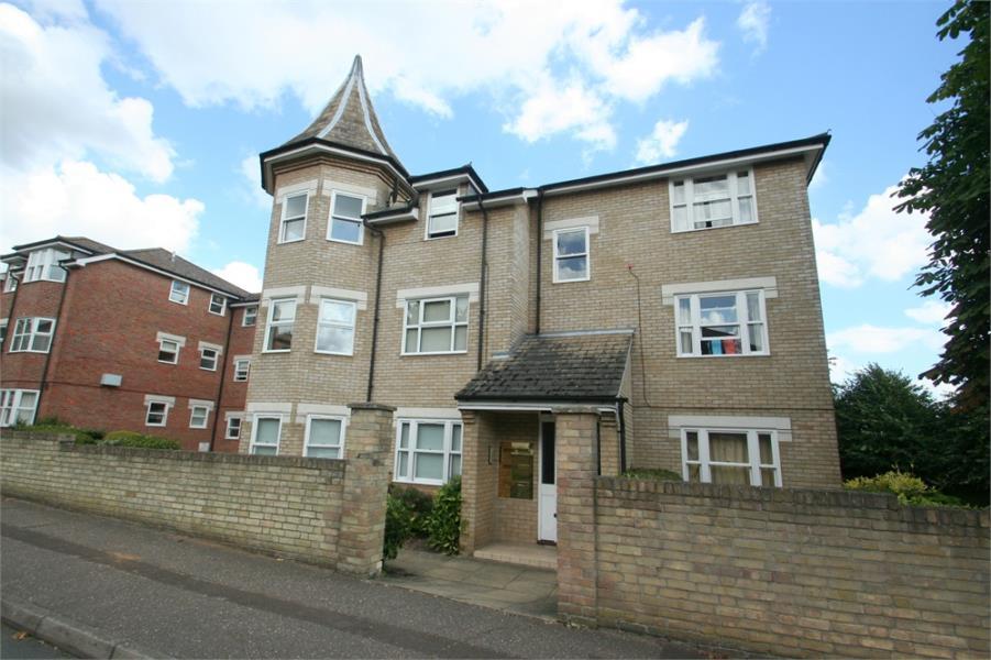 Oxford Court, Colchester CO3 2 bed flat - £975 pcm (£225 pw)
