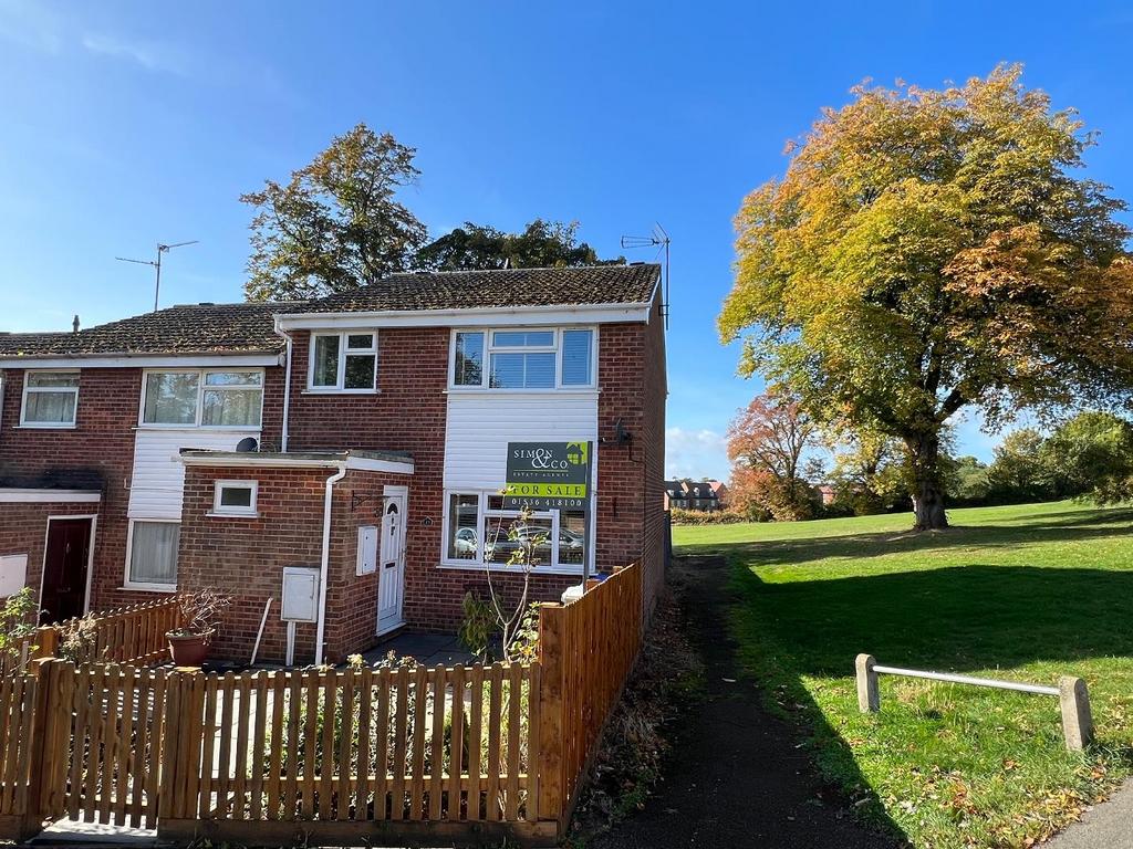 Hawkins Close, Rothwell, Kettering 3 bed end of terrace house - £215,000