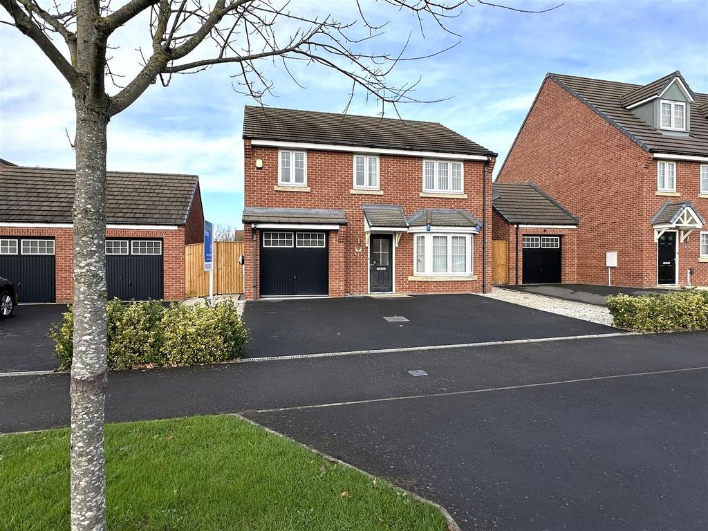 Mourie Wood Way, Yarm TS15 9FQ 4 bed detached house - £370,000